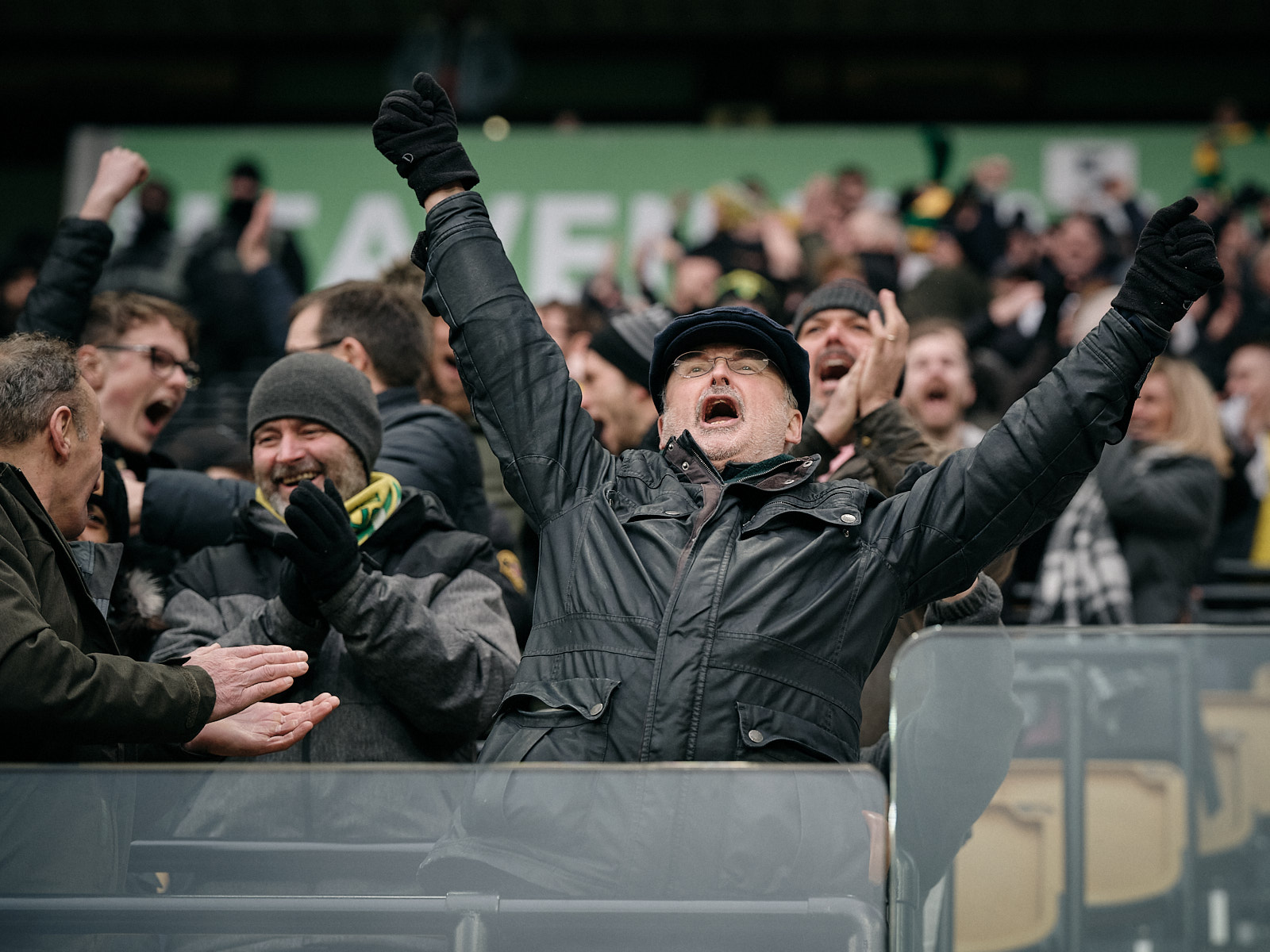 Duncan Elliott: On The Road To Wembley - Lower Block