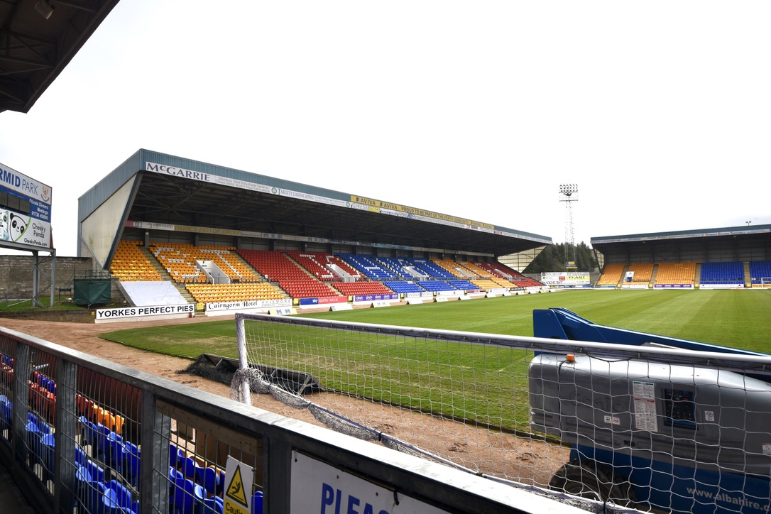 Keith Smith: Scottish Football Grounds Vol. Two - Lower Block