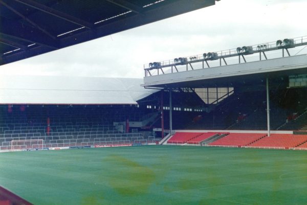 Manchester United | Home and Away in the 80s - Lower Block